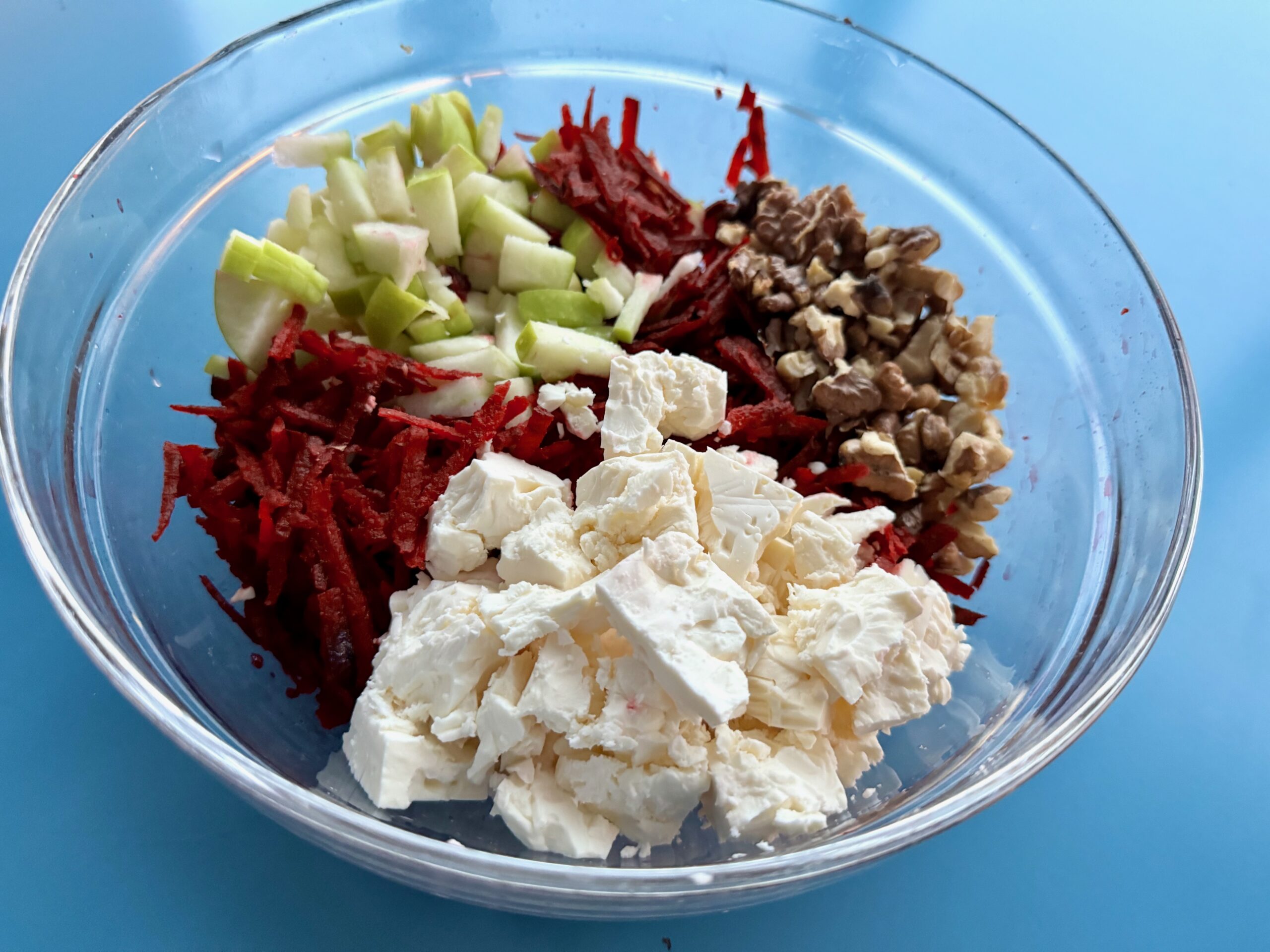 Rauðrófusalat með eplum og fetaosti - Albert eldar